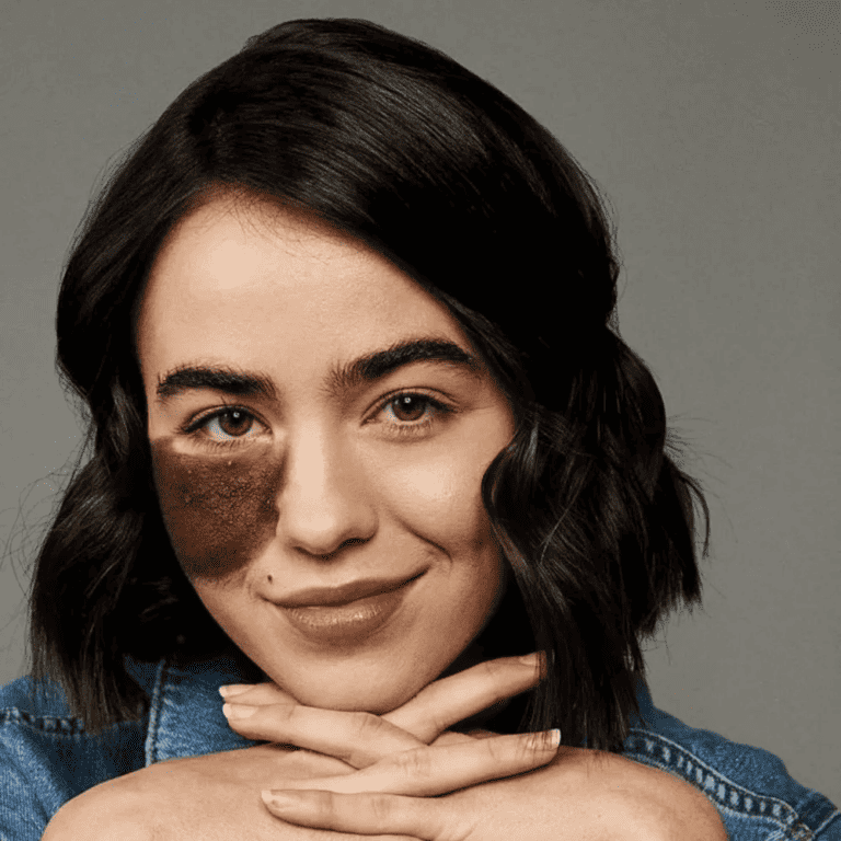 40+ Celebrities' Unique Body Features That Might Surprise You