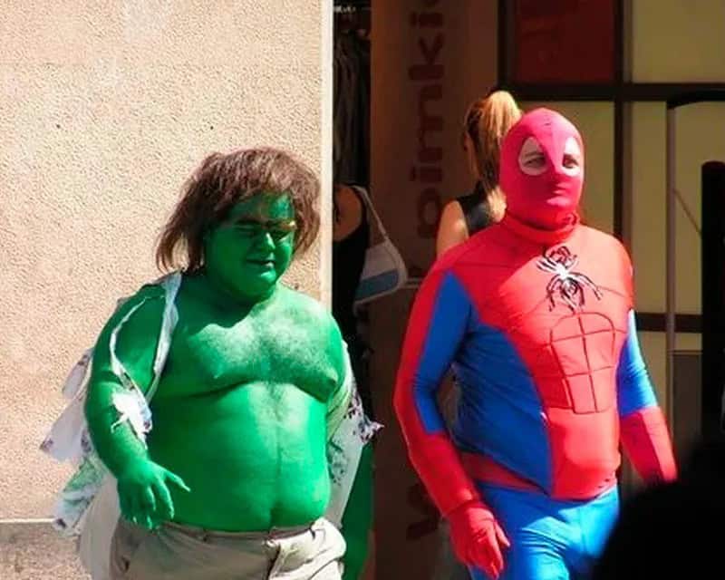 40 Epic Cosplay Fails During Carnival Time